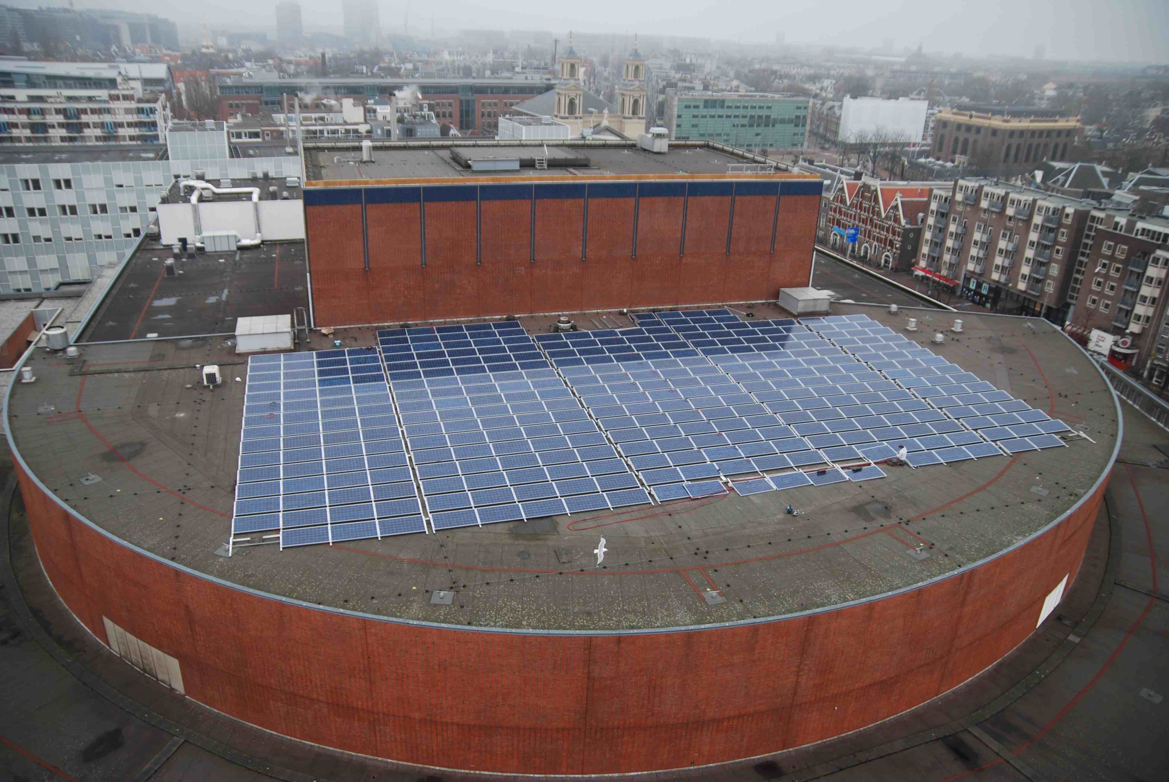 Dak Amsterdamse Stopera Belegd Met 350 Zonnepanelen Platform Duurzame